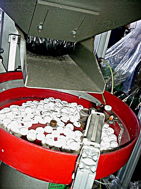 PLASTIC CAPPING MACHINES